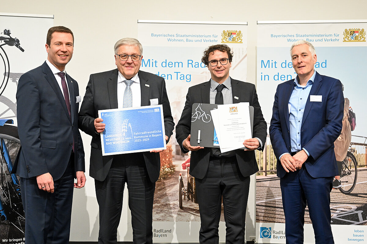Landkreis ist als fahrradfreundlich zertifiziert | Landkreis Neustadt a ...